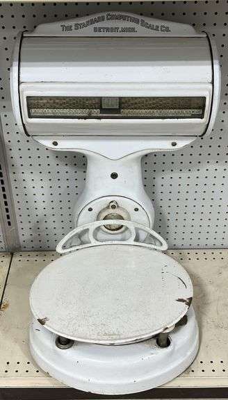 Standard computing Scale Co., 17"W x 29"H - Albrecht Auction Service
