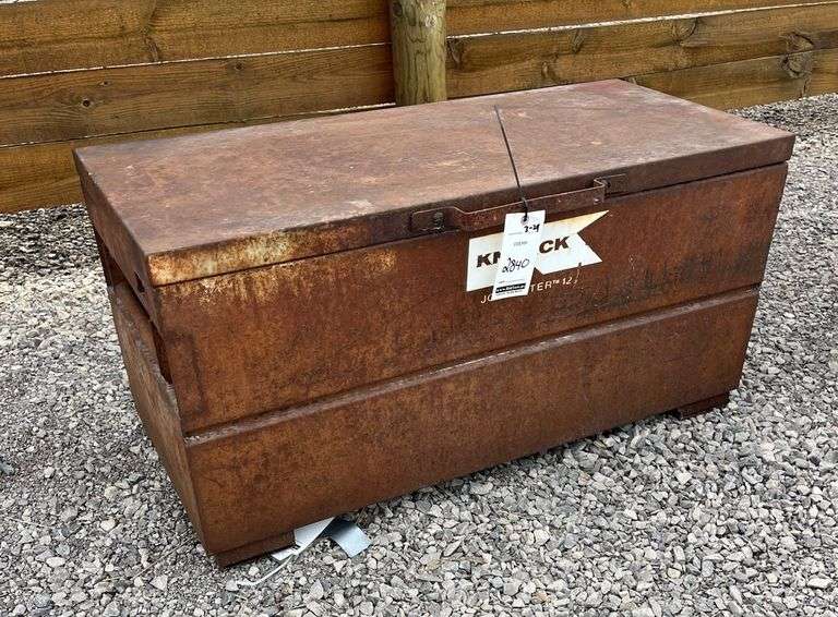 Knaack Jobmaster box, 42"W x 19"D x 21"H - Albrecht Auction Service