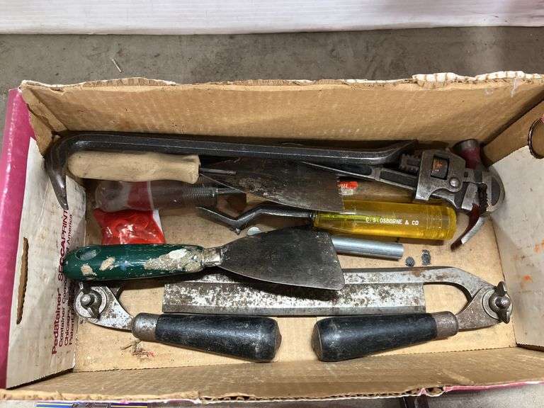 Heavy duty hand tools, include: Plumb bobs, chalk line, wonder bar ...