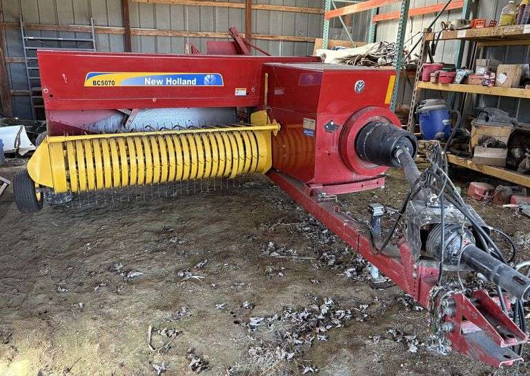 2021 New Holland BC5070 Hayliner Baler, Quarter-Turn Chute on Back ...