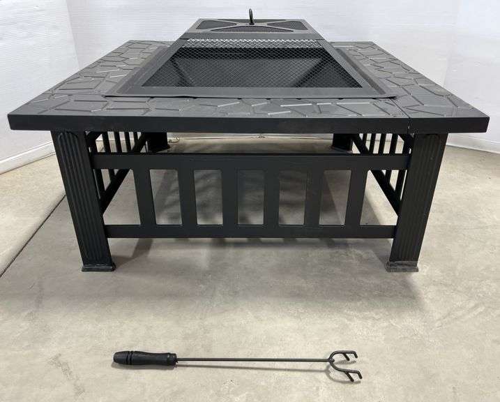 Raised fire pit, 32"W x 32"D x 19"H, new - Albrecht Auction Service