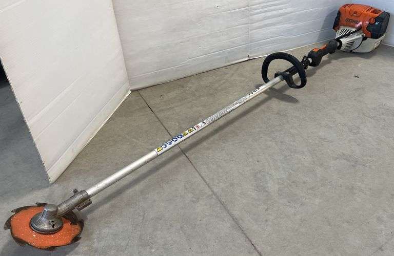 STIHL weed wacker, good - Albrecht Auction Service