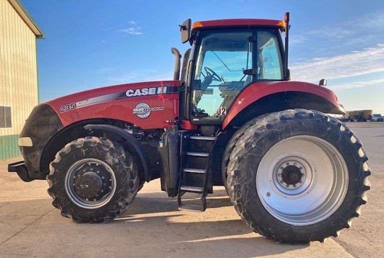2013 Case IH 235 Tractor, (5314.9 Hours), 4-Rear Hydraulic Remotes ...