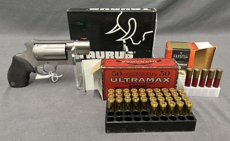 Taurus Judge Public Defender, .410/45 LC, Stainless, with Fiber Optic ...