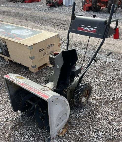 White 2-stage snowblower, 5 HP, 24", everything works well, good ...