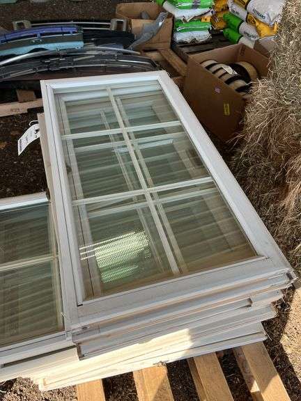 (22) Anderson window sashes, includes: Six- 25 1/2" x 36"; Four- 20" x ...