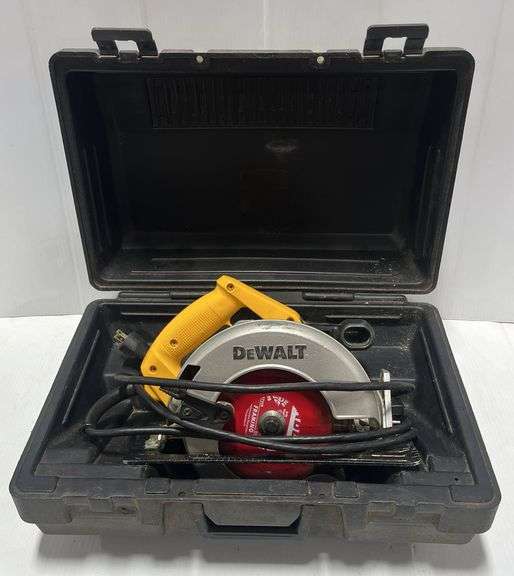 DeWALT 7 1/4" circular saw, Model No. DW362, works great, used a few ...