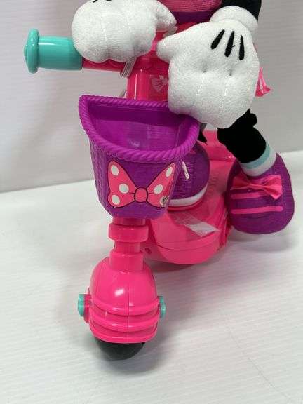 Disney Minnie Mouse sign and spin scooter, features lights, talking ...
