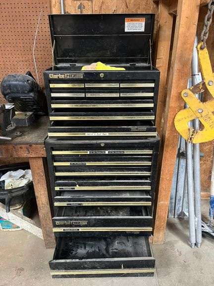 Clarke Heavy Duty Rolling Toolbox (top and bottom boxes), No Keys ...