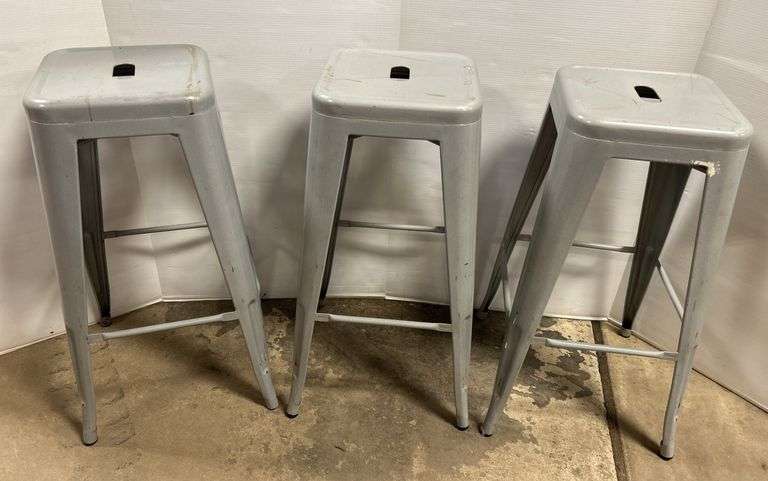(3) Tall heavy duty steel stools, 12"W x 30"H, fair - Albrecht Auction ...