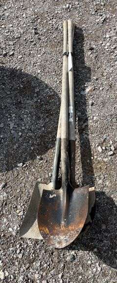 (3) Shovels, includes: 2- Digging, and 1- Flat, great - Albrecht ...