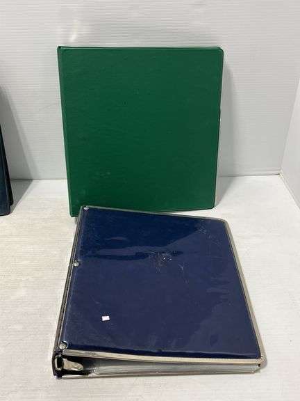 Fall album full of 8" x 10" pictures of: Wayne Gretzky, Harmon ...