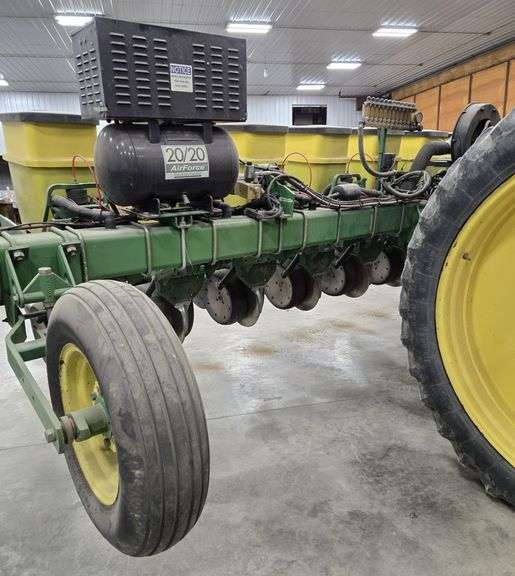John Deere 12-22" Row Vacuum Planter, eSet Meters, John Deere MaxEmerge ...