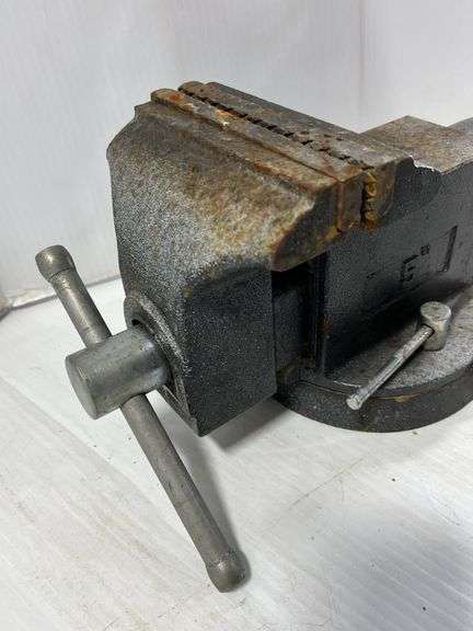 Larin 5" Bench Vise, 14"H, good - Albrecht Auction Service