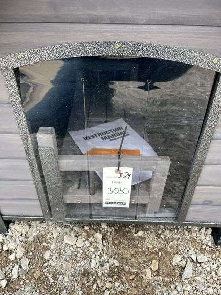 Insulated dog house with porch, removable insulation liner and chew ...