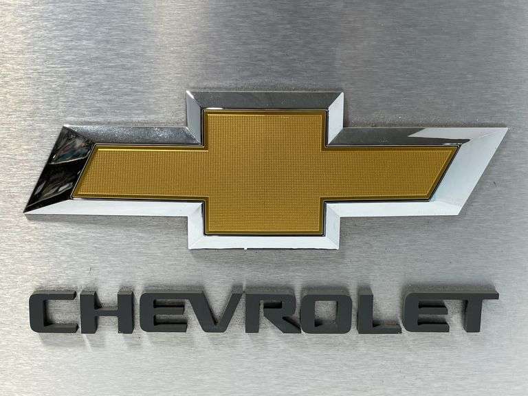 (2) Chevy Signs, 18"W x 12"H; (2) GMC Emblems, 7 5/8"L - Albrecht ...