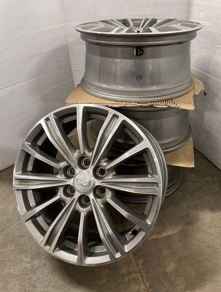 Cadillac OEM no. 22996317 2017-2019 Cadillac XT5 wheels with sensors ...