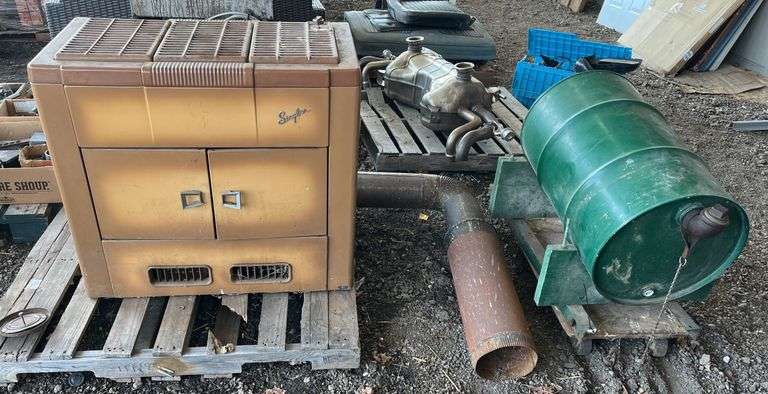 Older fuel oil heater, Siegler model 8870UNS, 20"W x 3'L x 34"H ...