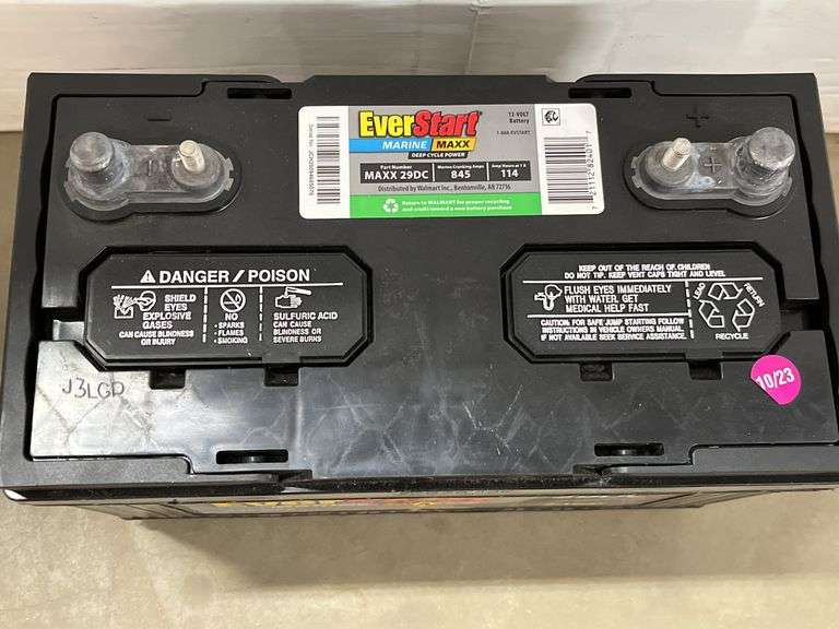 Deep cycle marine battery, Everstart Maxx 12V-845cca, tested and fully ...