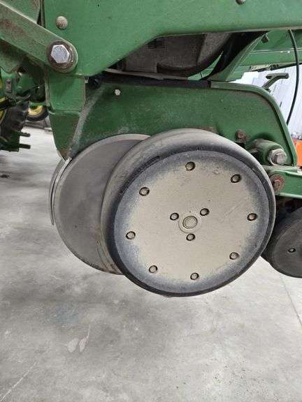 John Deere 12-22" Row Vacuum Planter, eSet Meters, John Deere MaxEmerge ...
