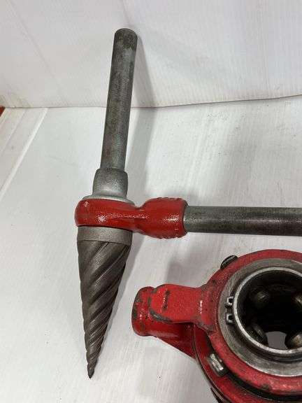RIDGID pipe reamer, and RIDGID pipe threader, 24"L, good - Albrecht ...