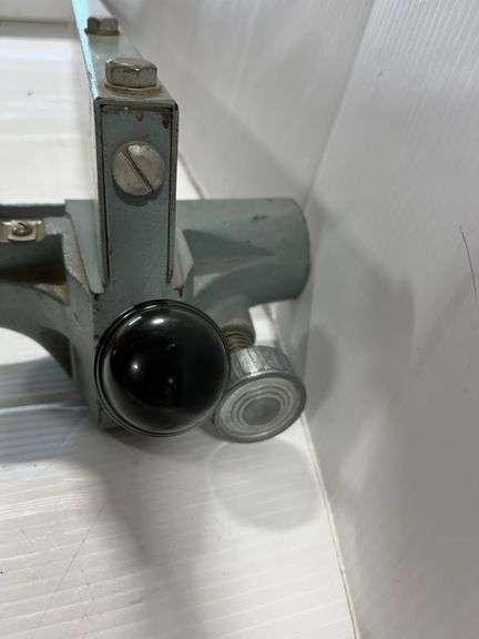 Delta unisaw fence for 10" table saw, newer jet-lock style, 33"L, clean ...