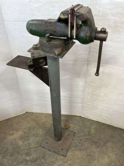 Wilton vise and stand, made in Chicago, IL, USA, vise rotates, has ...