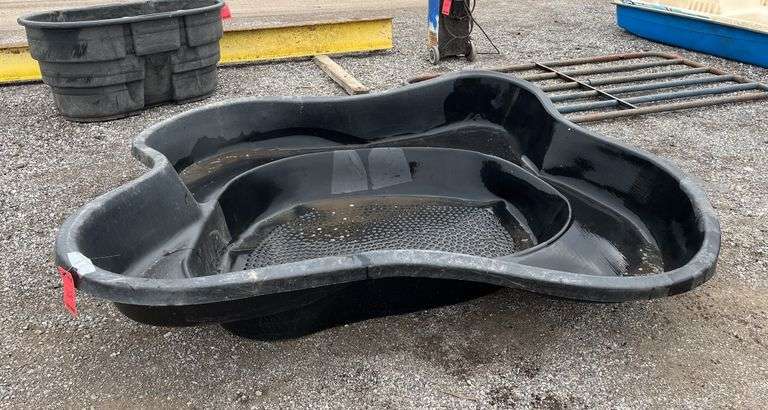 Black plastic pond insert, 67: x 87" x 21", good - Albrecht Auction Service