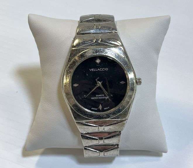 Vellaccio quartz watch with new battery, 3"Dia, good - Albrecht Auction ...