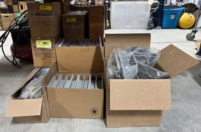 Large assortment of J-Blocks, and vents for vinyl siding, various ...
