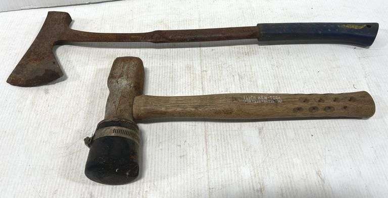 Estwing axe and hammer, up to 26"L, used, rusty - Albrecht Auction Service