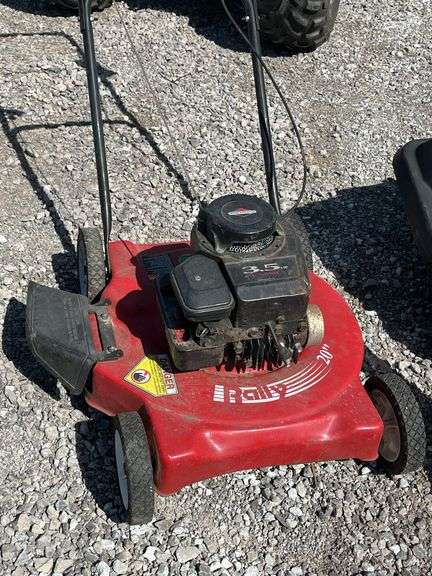 Rally push mower, 20", 3.5 HP Briggs & Stratton, runs; Cub Cadet bagger ...