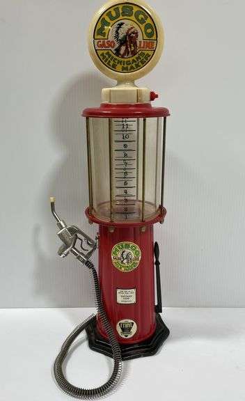Musgo 12-Gallon Gas Pump - Albrecht Auction Service