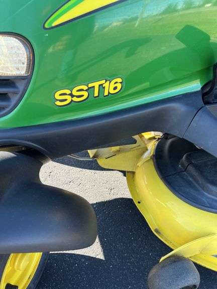John Deere SST16, 16 HP spin steer, brand new oil change, new deck belt ...