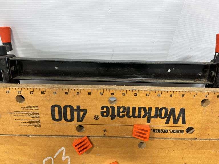 Workmate 400 folding work bench, 29"W x 21"D x 31"H, spring on one leg ...