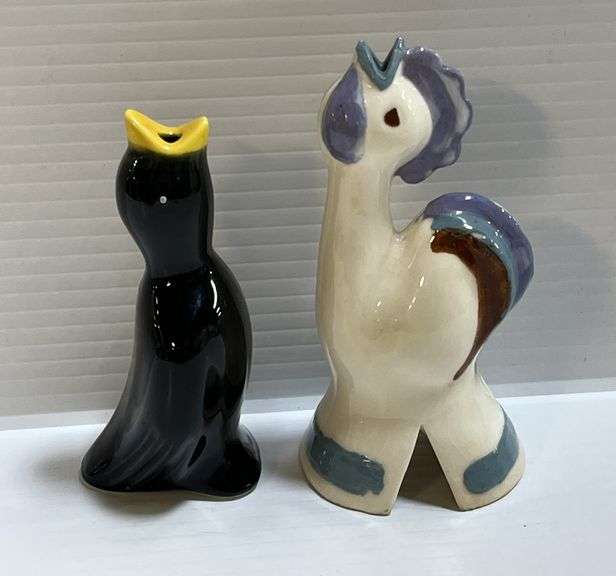 (2) Antique Pie Birds, includes: Blue and white, Clemison, California ...