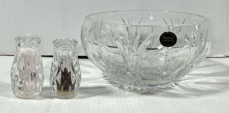 Older salt and pepper shaker set, german vaded crystal and older Czech ...