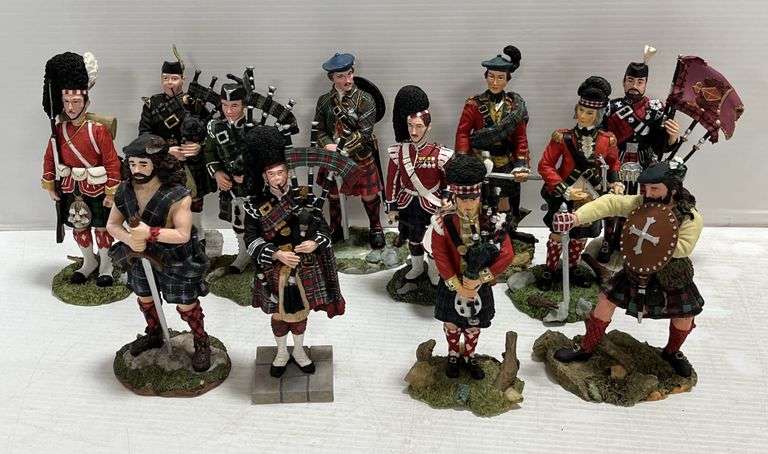 (12) Handmade sculptures, include: 4- Scottish Bagpiper UK, UK Scottish ...