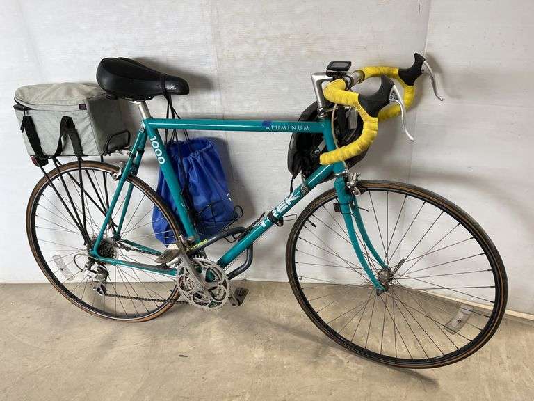 Trek aluminium slim frame road bicycle, 25" - Albrecht Auction Service