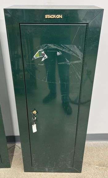 Stack-On Gun Cabinet with Key, Holds 8 Long gun Spots and Room For ...