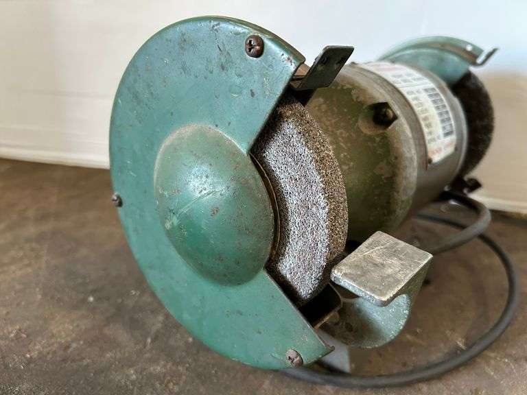 Central Machinery 5" Bench Grinder - Albrecht Auction Service
