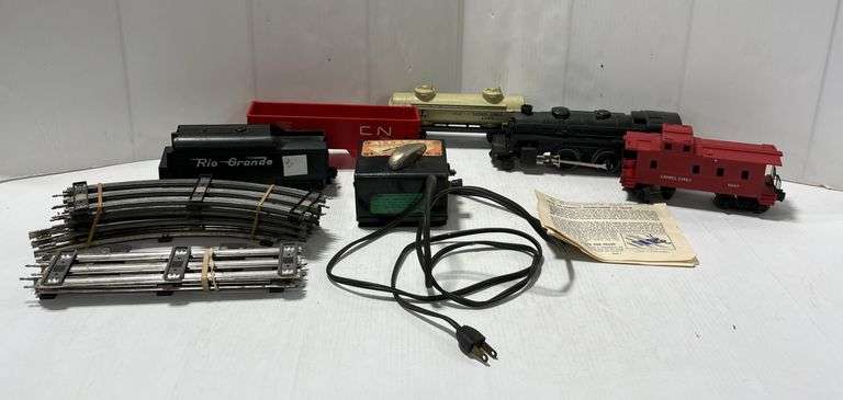 Lionel Trains, 8903 Steam Engine with Tender, on 9013 Hopper, LL 6095 ...