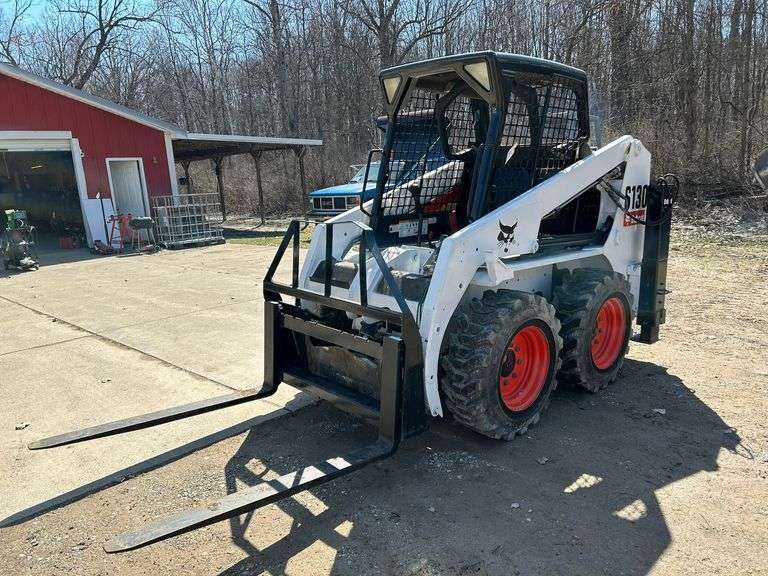 Bobcat Skidsteer S130 with Forks. Rear Stabilizer Arms for Backhoe ...