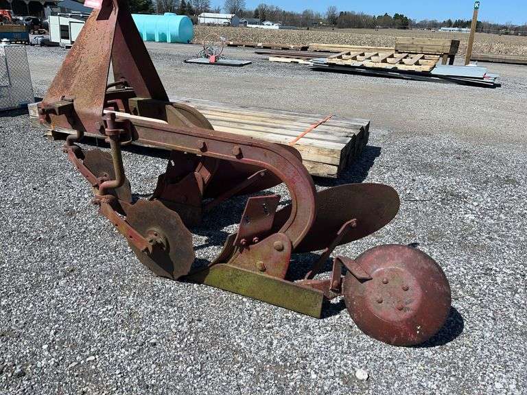 Ferguson 2-bottom plow, 12" discs, good mold boards - Albrecht Auction ...