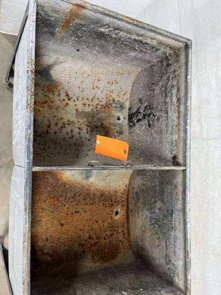 Two-basin wash tub by Ideal, approx. 20" x 33" x 3"H, needs cleaning ...