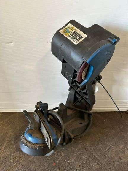 "Nick the Grinder" Chainsaw Sharpener - Albrecht Auction Service