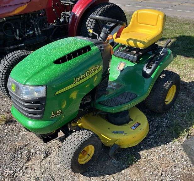 John Deere L110 automatic riding lawn mower with 42" deck, (168 Hours), runs and cuts great ...