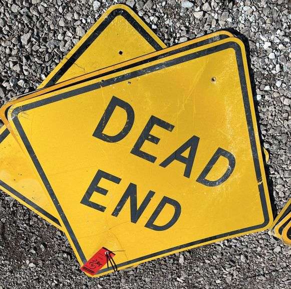 (4)"Dead End" signs, 30" x 30", used - Albrecht Auction Service