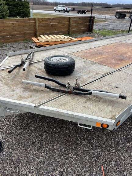 2001 Rough Rider 4-place snowmobile trailer, front axle new brakes ...