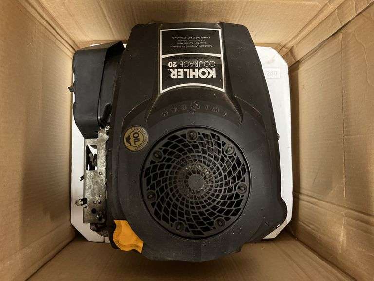 Small engine motor, Kohler Courage 20 HP small engine, good, started ...